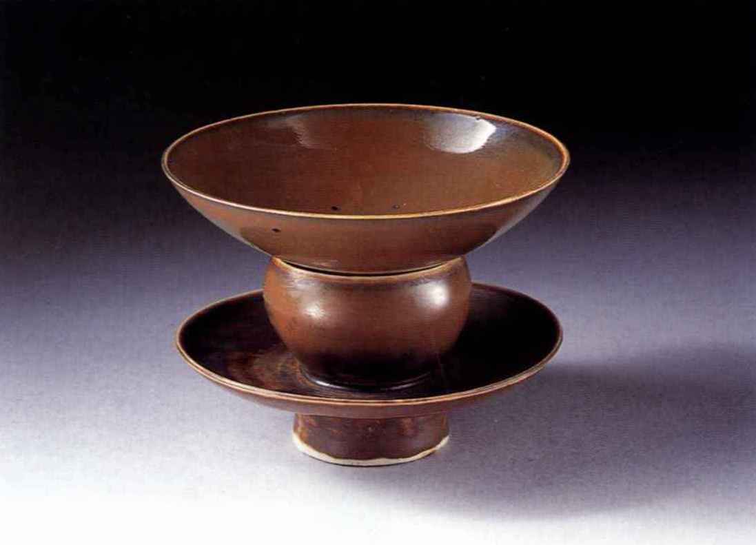 8.2 Song porcelains | Beauty of glaze in five famous kilns - 三联中读