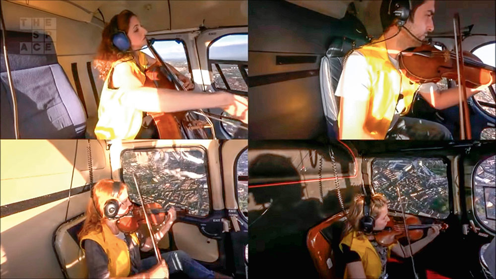 飞行、旋转和告别