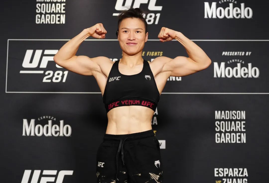 重夺金腰带：从中国的张伟丽，到世界的张伟丽