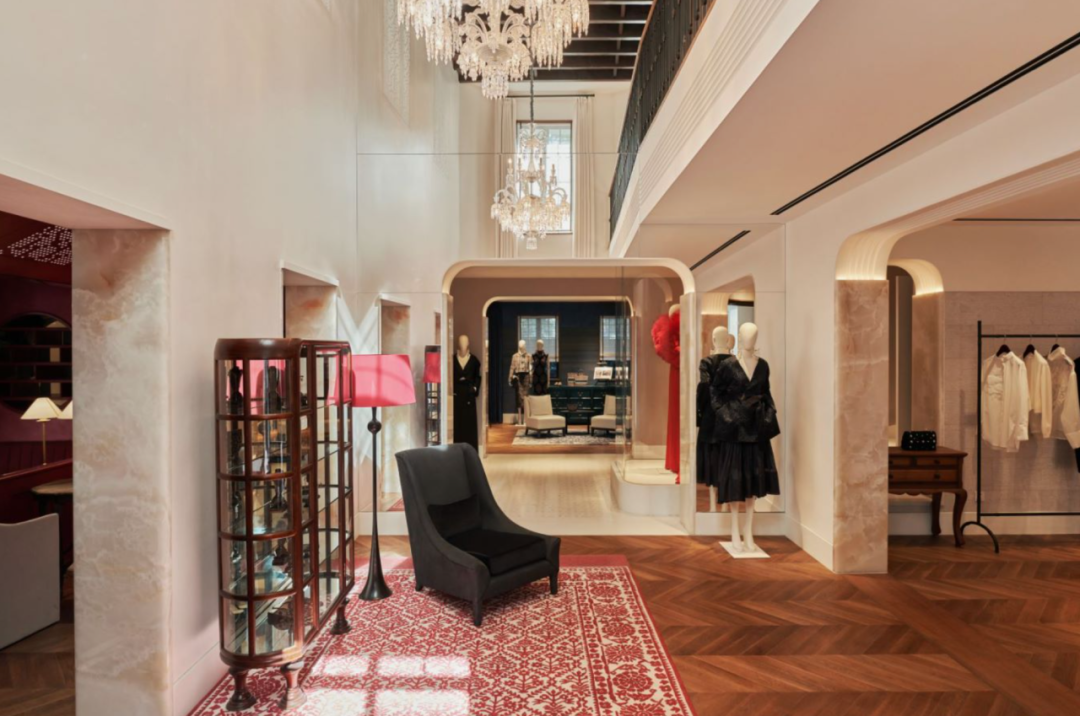 如果你在这个城市找不到幸福，就去逛逛实体店吧